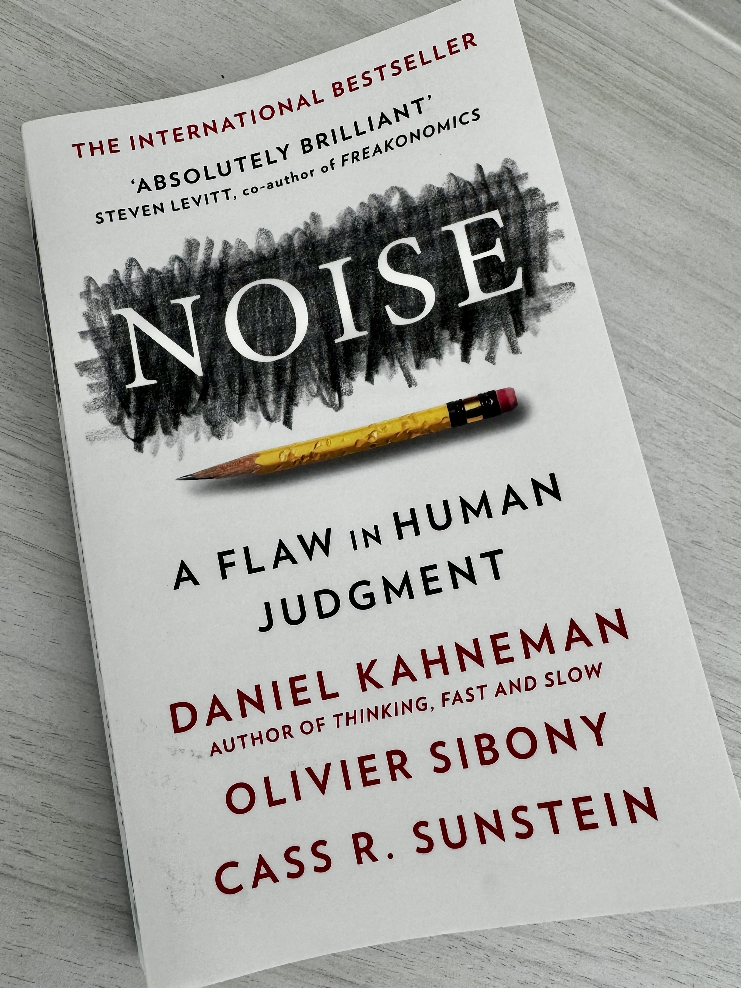 Noise – Daniel Kahneman, Oliver Sibony and Cass R. Sunstein – 數學教授的日常生活